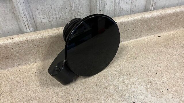 2010 2015 Camaro SS Original Fuel Gas Door Black OEM GM Lid Factory Ca ...