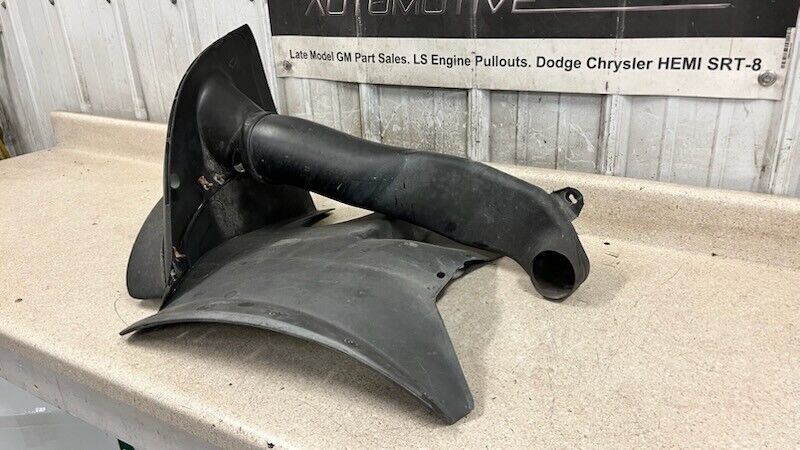06 13 Corvette C6 Z06 Driver Front Fender Liner Brake Duct 15252926 OE ...