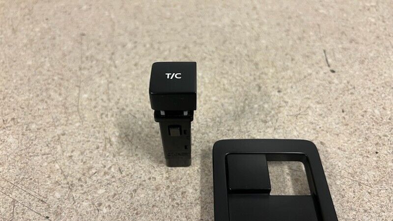 04 05 06 Pontiac GTO Traction Control Switch Button Factory OEM GM T/C ...
