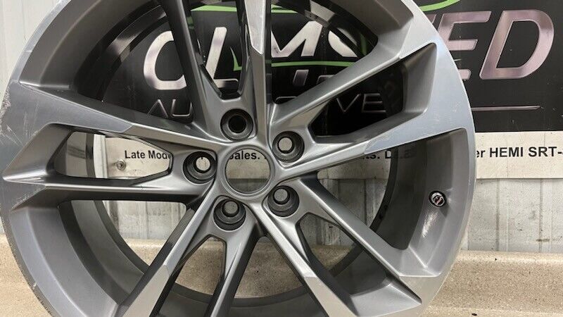 2017 2018 Chevrolet Camaro SS 20'' Factory Wheel Rim 20x8.5 GM 2326738 ...